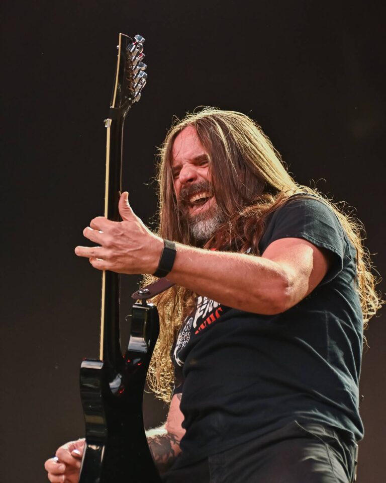 Avenged Sevenfold inicia turnê no Brasil com show em Curitiba; veja setlist e fotos